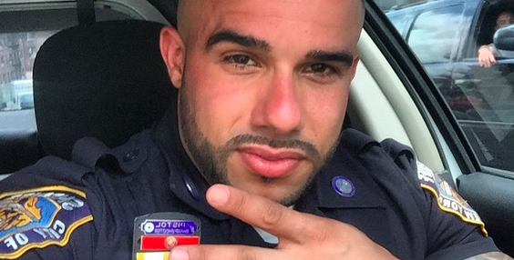 This super hot cop is going VIRAL for his shirtless selfie (prepare to ...