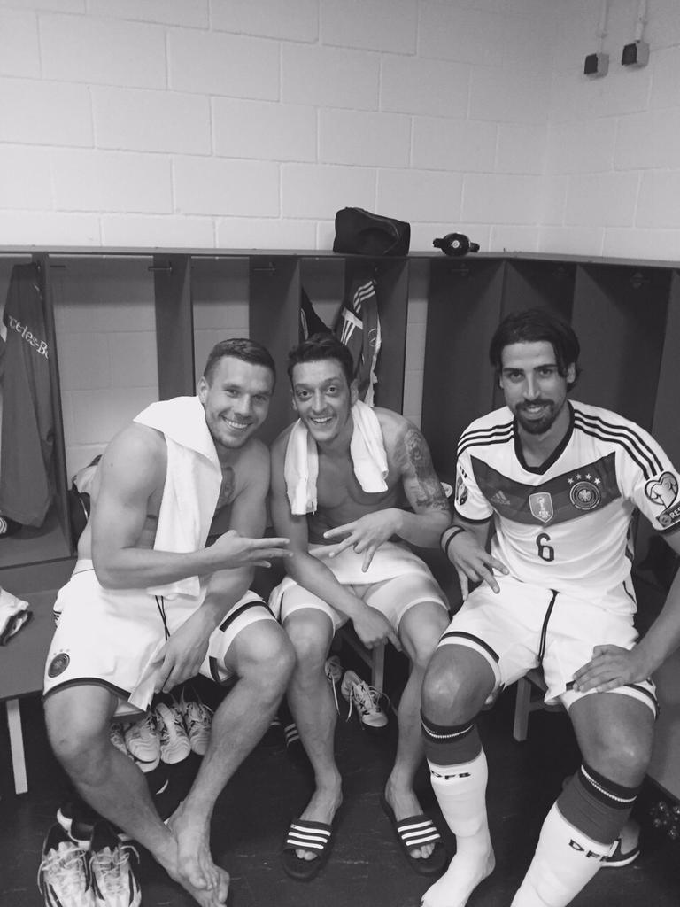 Kelly Braddock's Instagram, Twitter & Facebook on IDCrawl