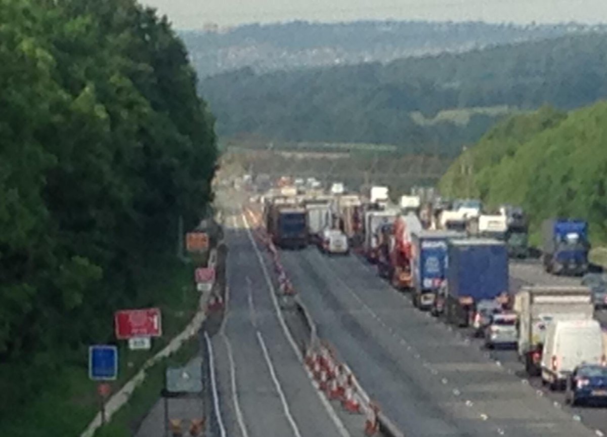 M1 motorway tailbacks after lorry catches fire - ITV News