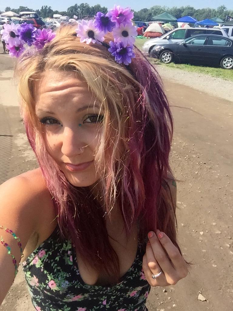 Circa Suicide on Twitter: "@BrittsBlossoms I love my flower kitty ears soooo much!! #Firefly2015 ...
