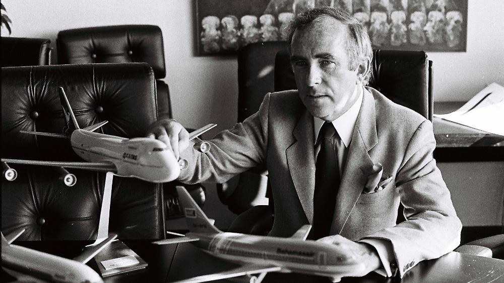 Ryanair on Twitter: "Tony Ryan, the man behind Ryanair. Watch 'Ryan: A Legacy' this Tuesday 21: ...