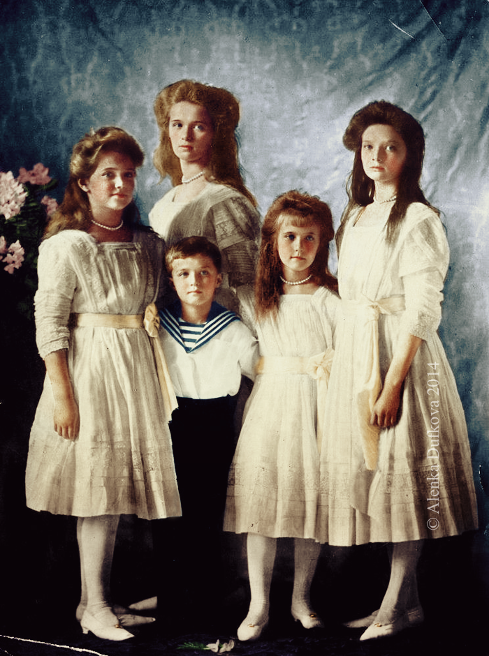 The Romanov children, 1910. Colorized by Marie Velkoknezna. | History ...