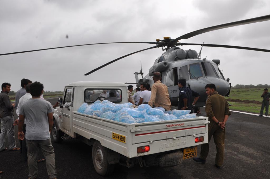 IAF helicopters undertake 19 sorties to drop 15,000 food packets ...