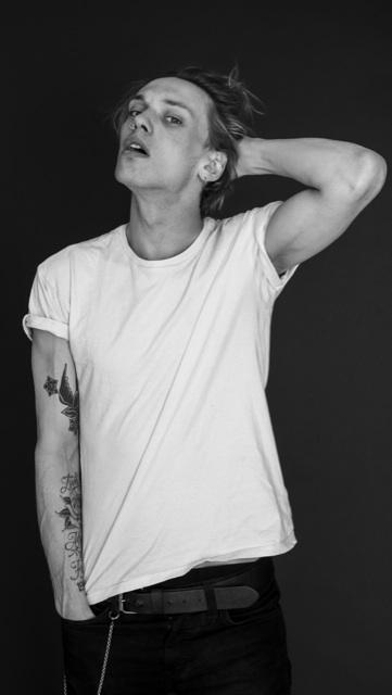 Jamie Campbell Bower Sexy
