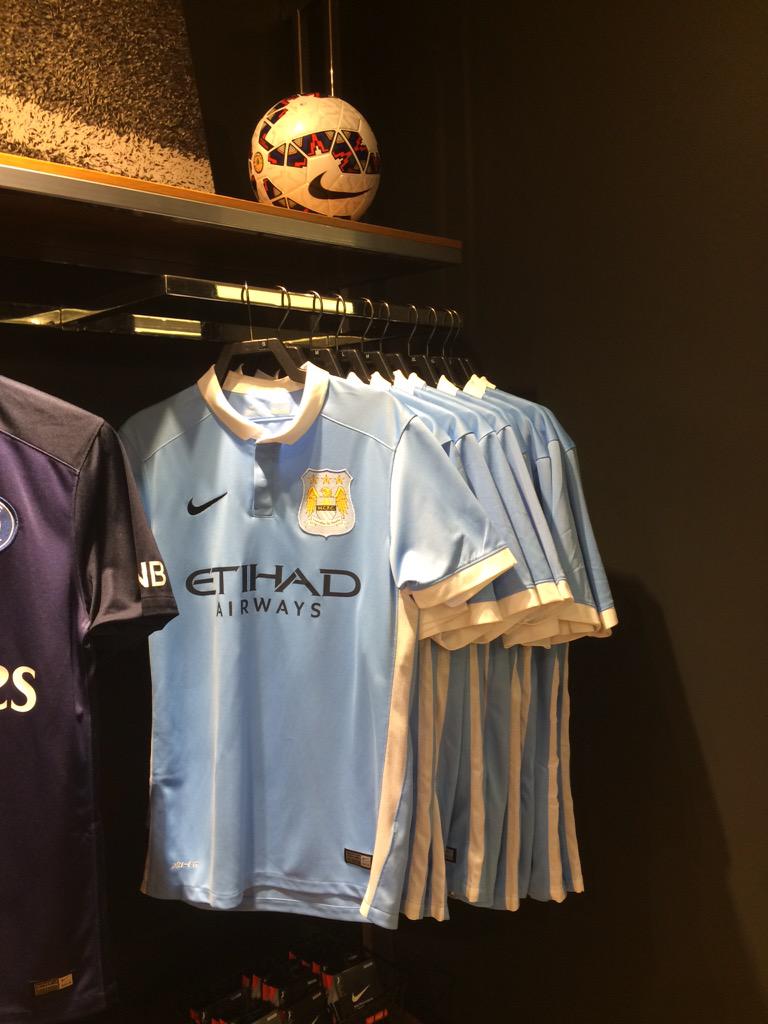 New home kit confirmed to be released on the 3rd July with a sneak peak ...