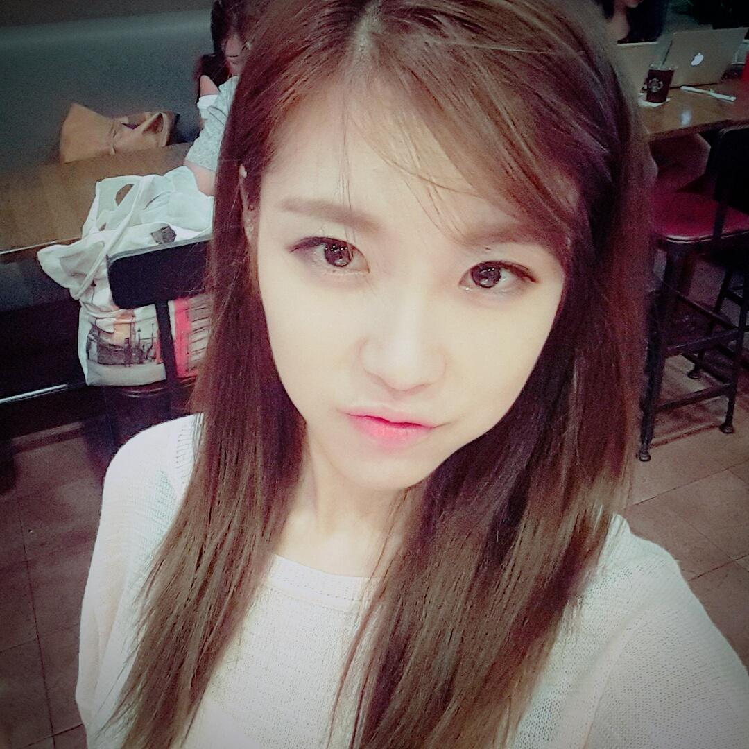Chorong Selca Tumblr