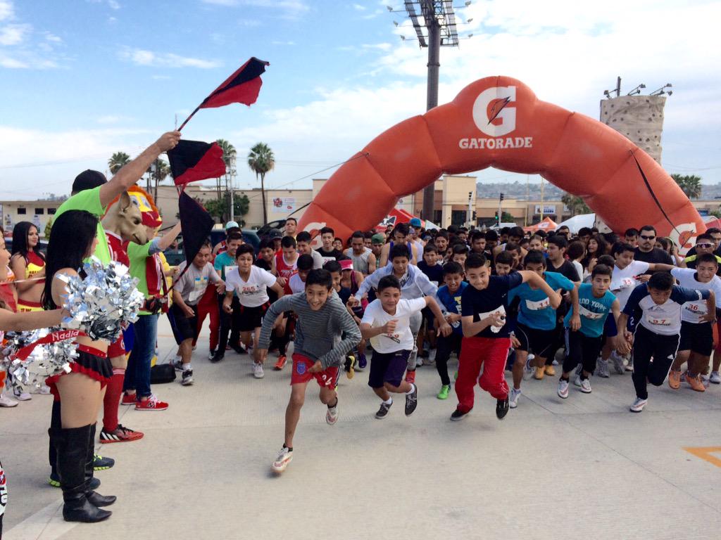 El Equipo Femenil, El Xolo Mayor y Las Xologirls dan el banderazo de ...