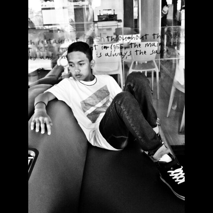 Kerisna_Pratama (@KerisnaRendra) | Twitter