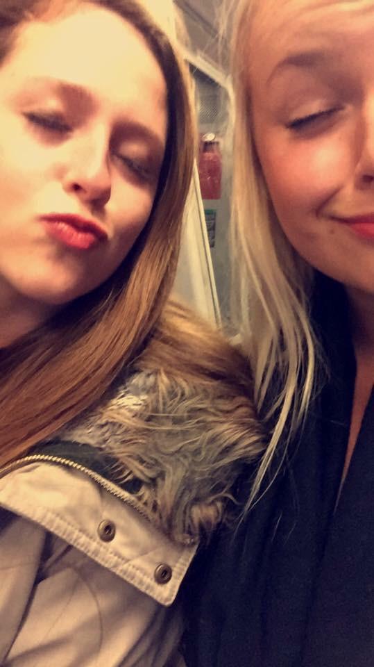 Lindsay Beckett's Instagram, Twitter & Facebook on IDCrawl