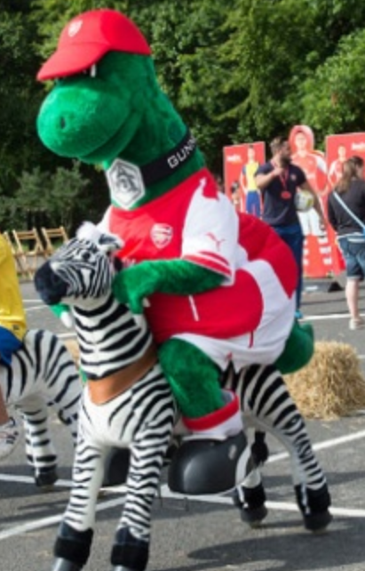 There was so much going on at Arsenal today even saw @HectorBellerin ...