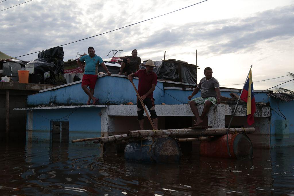 State of emergency decreed in Venezuela after 15 days of flooding due ...