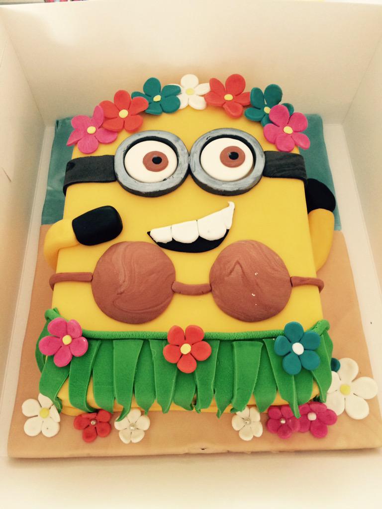 Flat Minion Cake