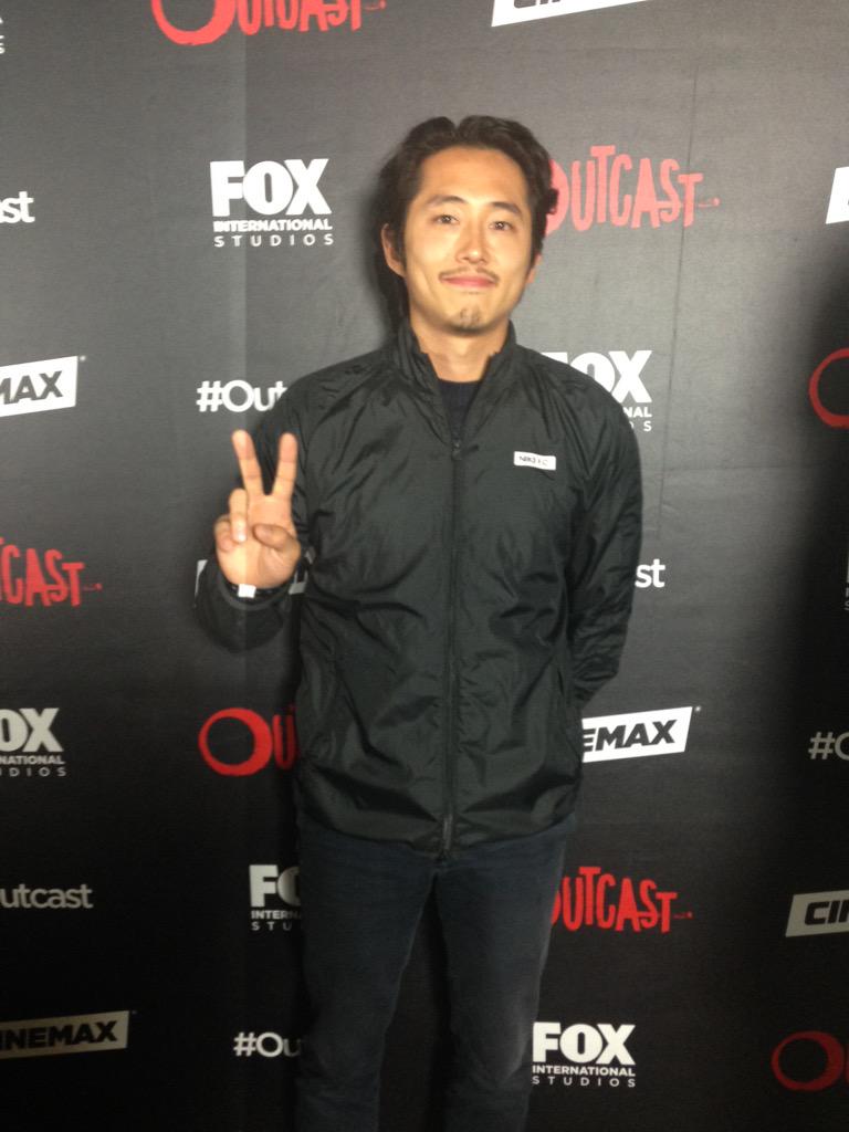 Fan Forum - Walker Bait {Steven Yeun | Glenn Rhee} #7: 'He almost gets ...