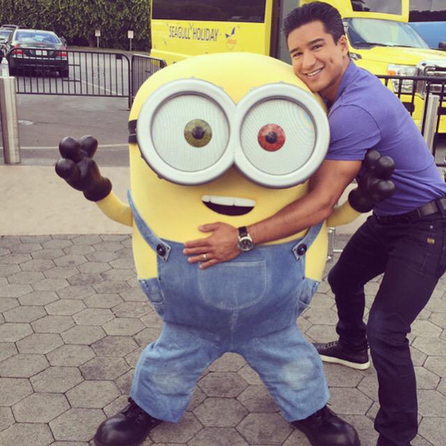 Minions Hug