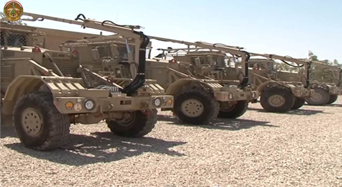 بالصور و الفيديو : استلام العراق مركبه ازاله الالغام Husky 2G Mine ...