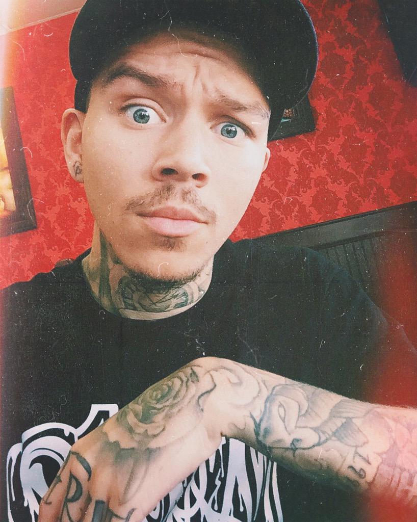 Phora Tattoos Wes_califas Got Her Favorite Artist @phora Signature