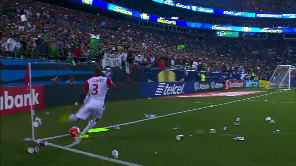 Guardado spotted wearing LA Galaxy Dos Santos Jersey, Will Wear #10 : r/MLS