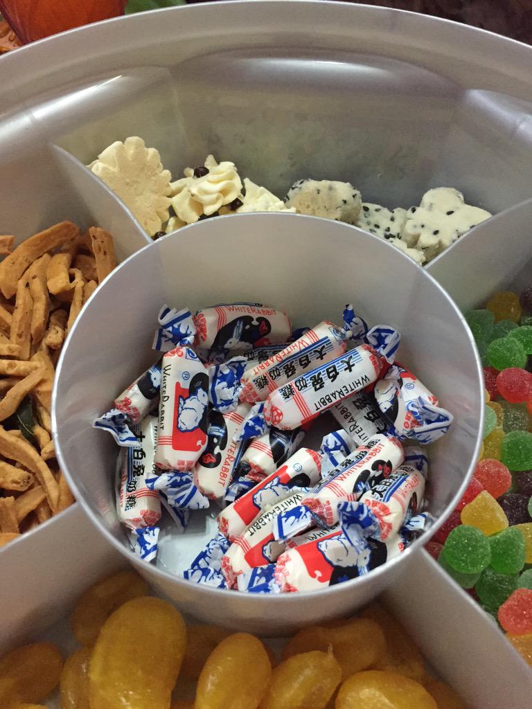 Gula Gula White Rabbit / Black white red green blue yellow magenta cyan.