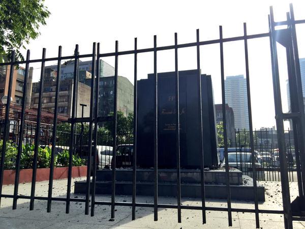 FPJ monument moved to Roxas Blvd., Manila. (Photos via JohnsonDZMM ...