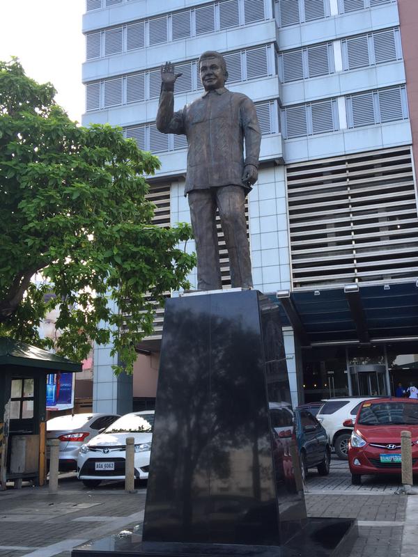 FPJ monument moved to Roxas Blvd., Manila. (Photos via JohnsonDZMM ...