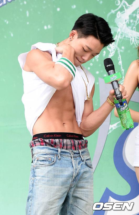 Bobby Ikon Abs