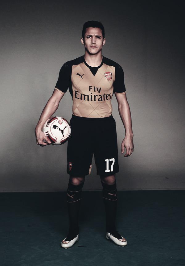Alexis Sanchez Arsenal Away Kit
