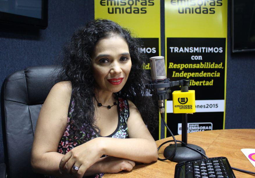 Bienvenidos al programa Íntimamente julissa de emisoras unidas, con ...
