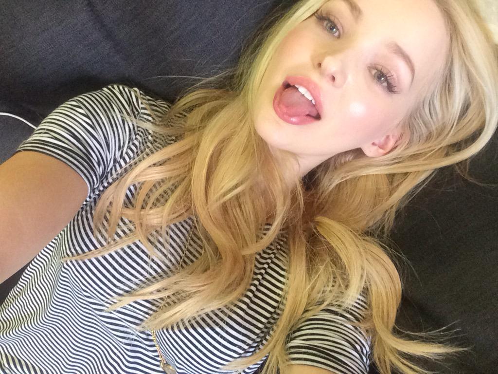 Dove Cameron Twitter