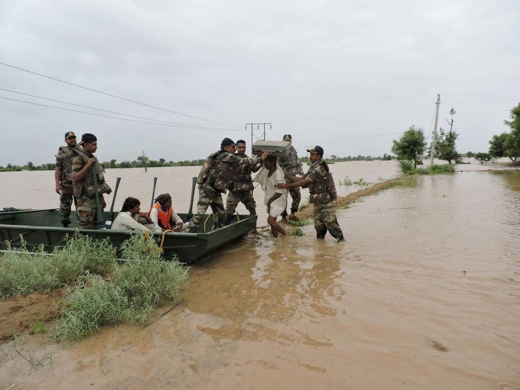 In pictures: Indian Army at rescue mission in flood hit Gujarat ...