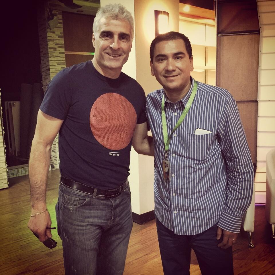 Aquí casual platicando con el gran Richard Tavares. Ídolo de la defensa ...