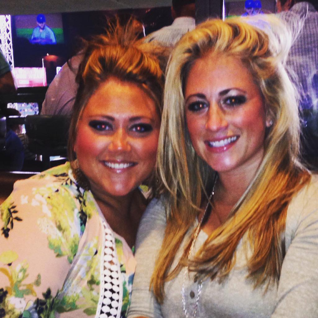 Farrah Lester on Twitter: "Happy National Sister day!!!! Love you Asheton! #nationalsistersday # ...
