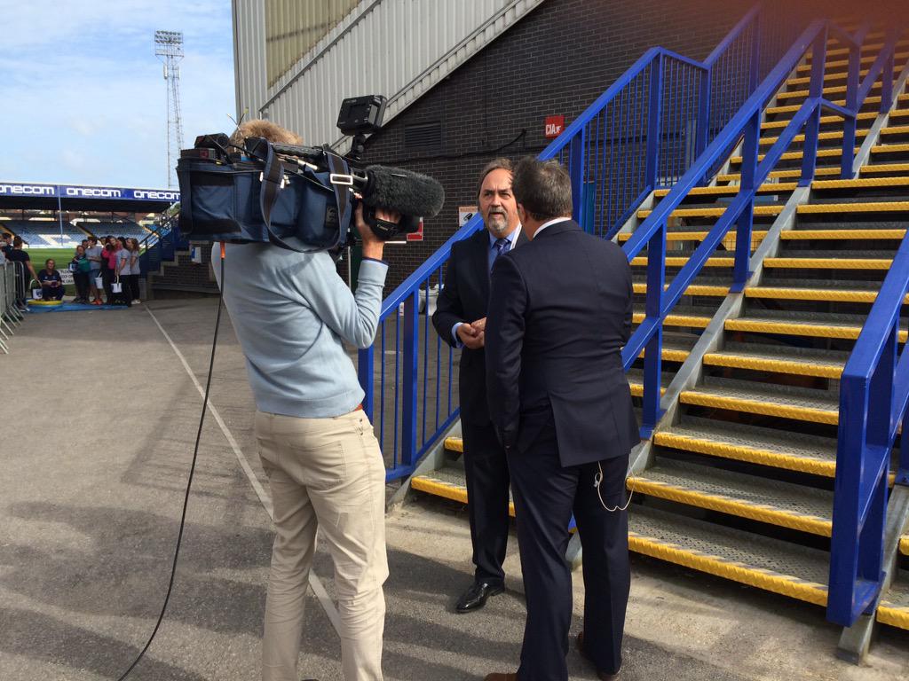 Geraint Hughes Mark Trapani : Geraint Hughes SkySportsNewsHQ talking ...