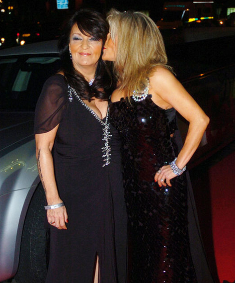 Samantha Fox devastated after long-term girlfriend Myra Stratton loses ...