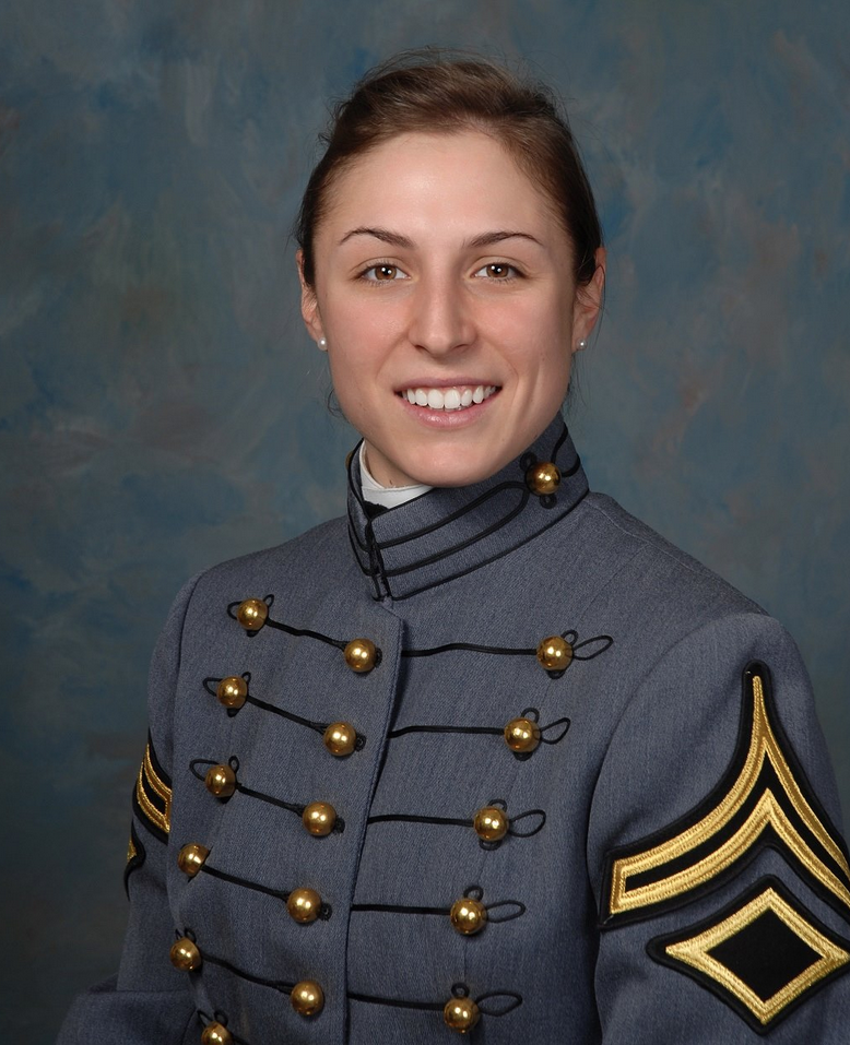 Capt. kristen griest & 1st lt. shaye haver to become the first female ...