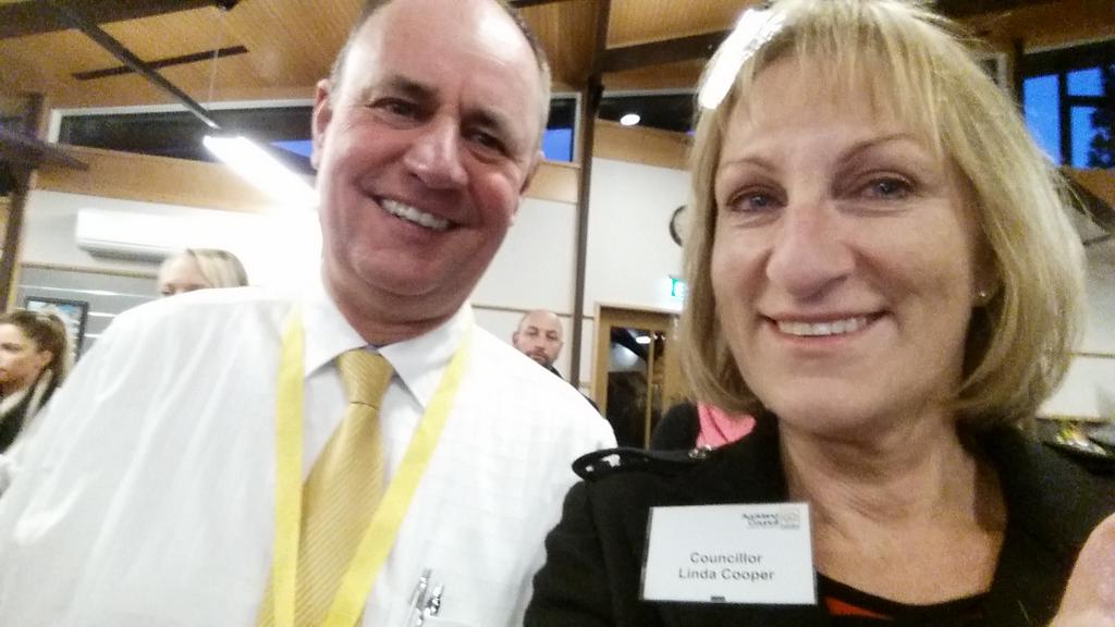 Linda Cooper's Instagram, Twitter & Facebook on IDCrawl