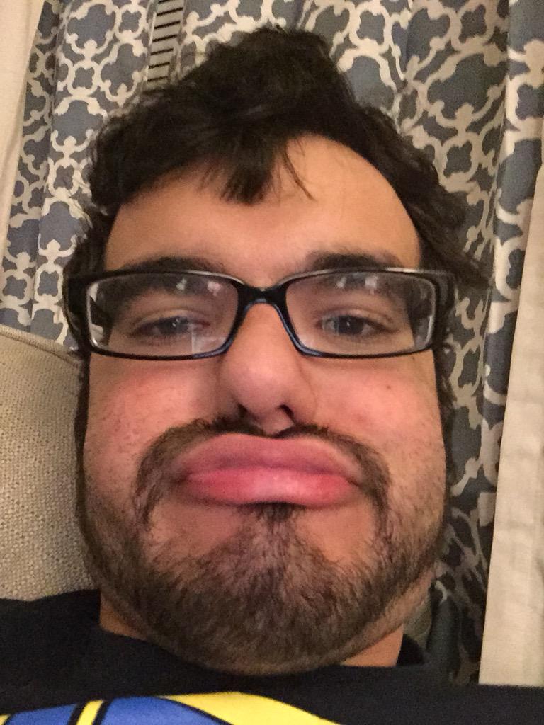 Ray Narvaez Jr.'s pic reminded me of Ethan : r/h3h3productions