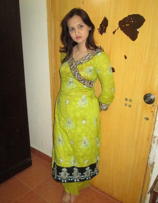 Searchwhatuwant On Twitter Download Sonia And Sunny Sexy Pictures