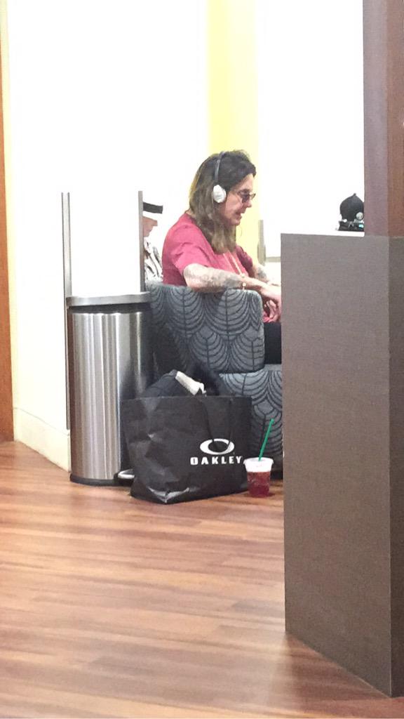 Alvin wolf ™ (@WolfAlvin) | Twitter