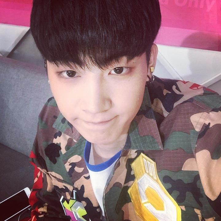 Jr Got7 Selca