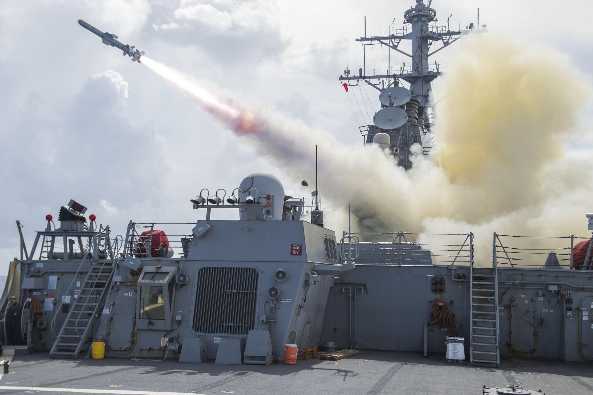 U.S. Navy on Twitter: "What's your #USNavy gotta do to get a retweet around here? If RTs were ...