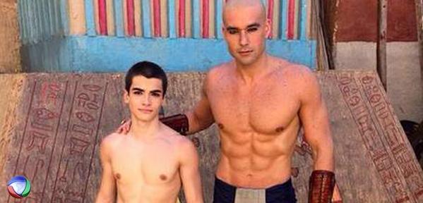 Veja 10 momentos em que sergiomarone incorporou Ramsés na vida real ...