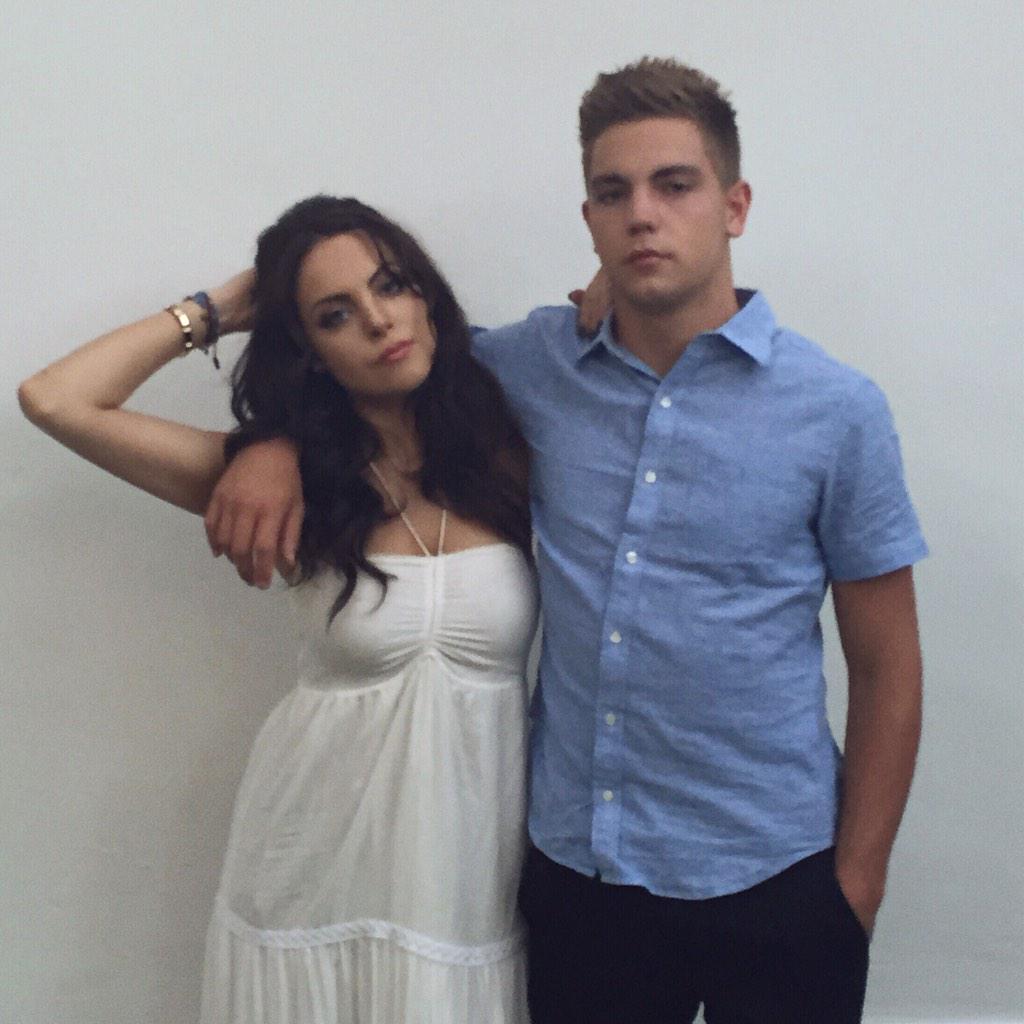 Elizabeth Gillies George Gillies Who Plays Cady In "Thank U, Next"?