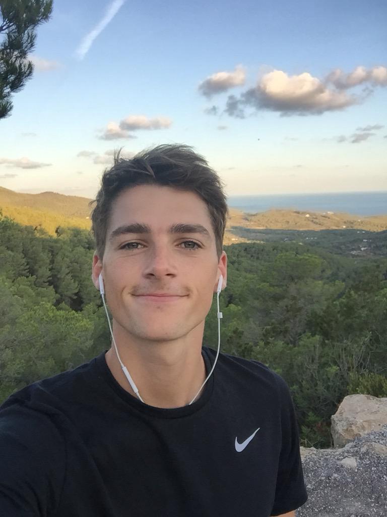 Finn Harries