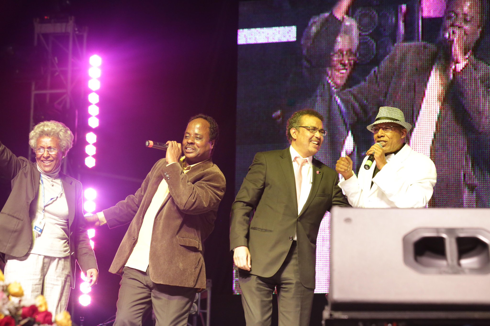 MFA Ethiopia🇪🇹 on Twitter: "Captured Moments : @DrTedros on stage and singing Amalele ,with Ali ...