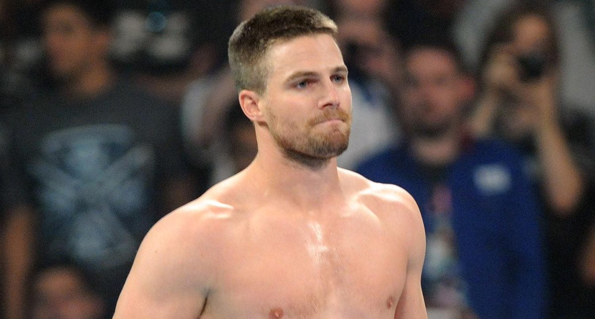 Stephen Amell Haircut Stephen Amell And Alexander Ludwig Star As