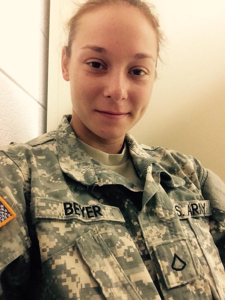 Emily Beyer's Instagram, Twitter & Facebook on IDCrawl