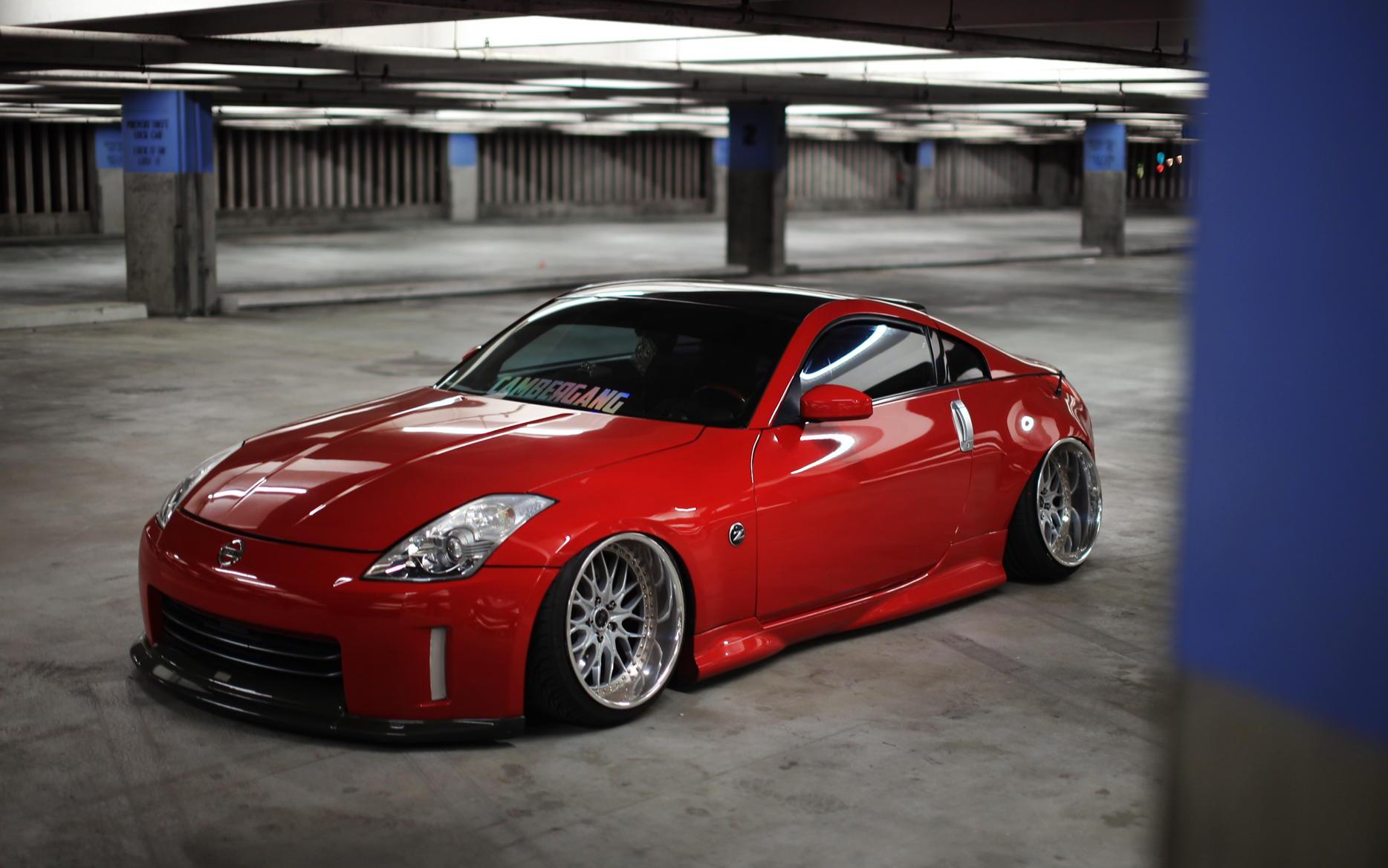 Red 350z Stance