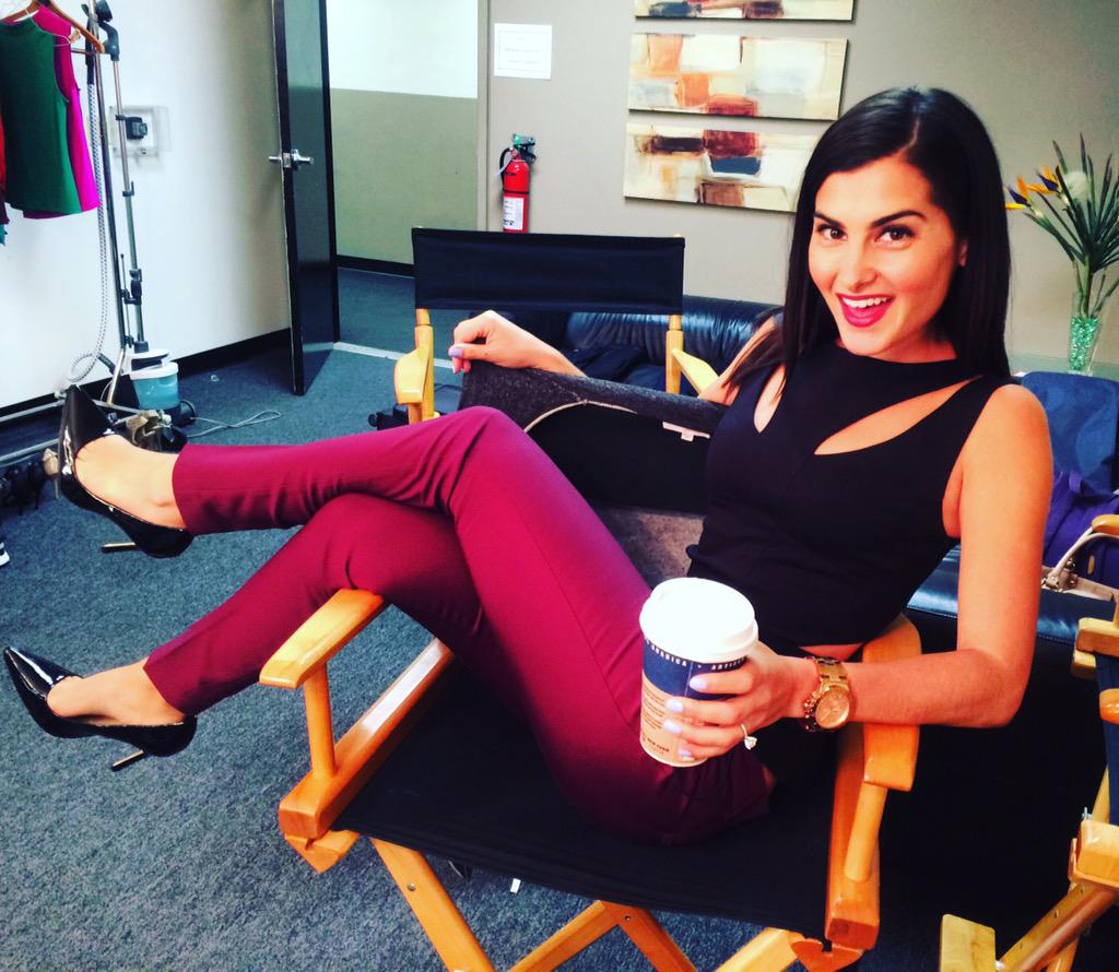 Megan Olivi | Page 4 | Sherdog Forums | UFC, MMA & Boxing Discussion