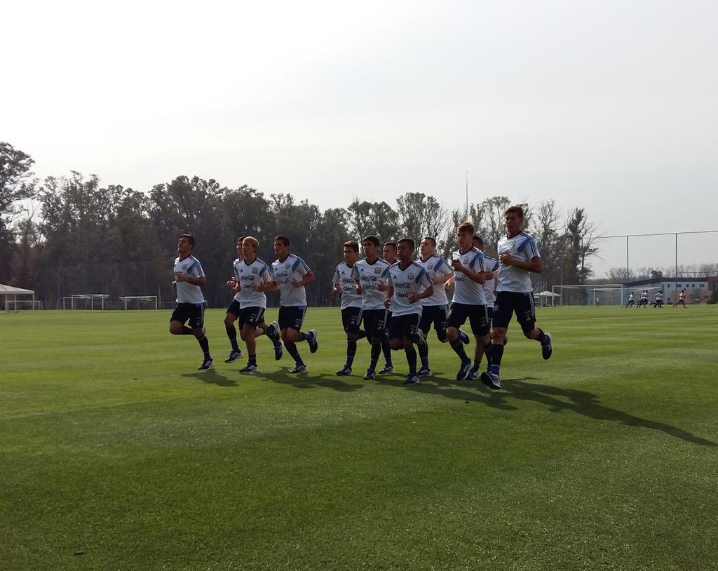 [SUB 17] Pasadas de 100, 200, 300 y 400 metros, el menú elegido por el ...