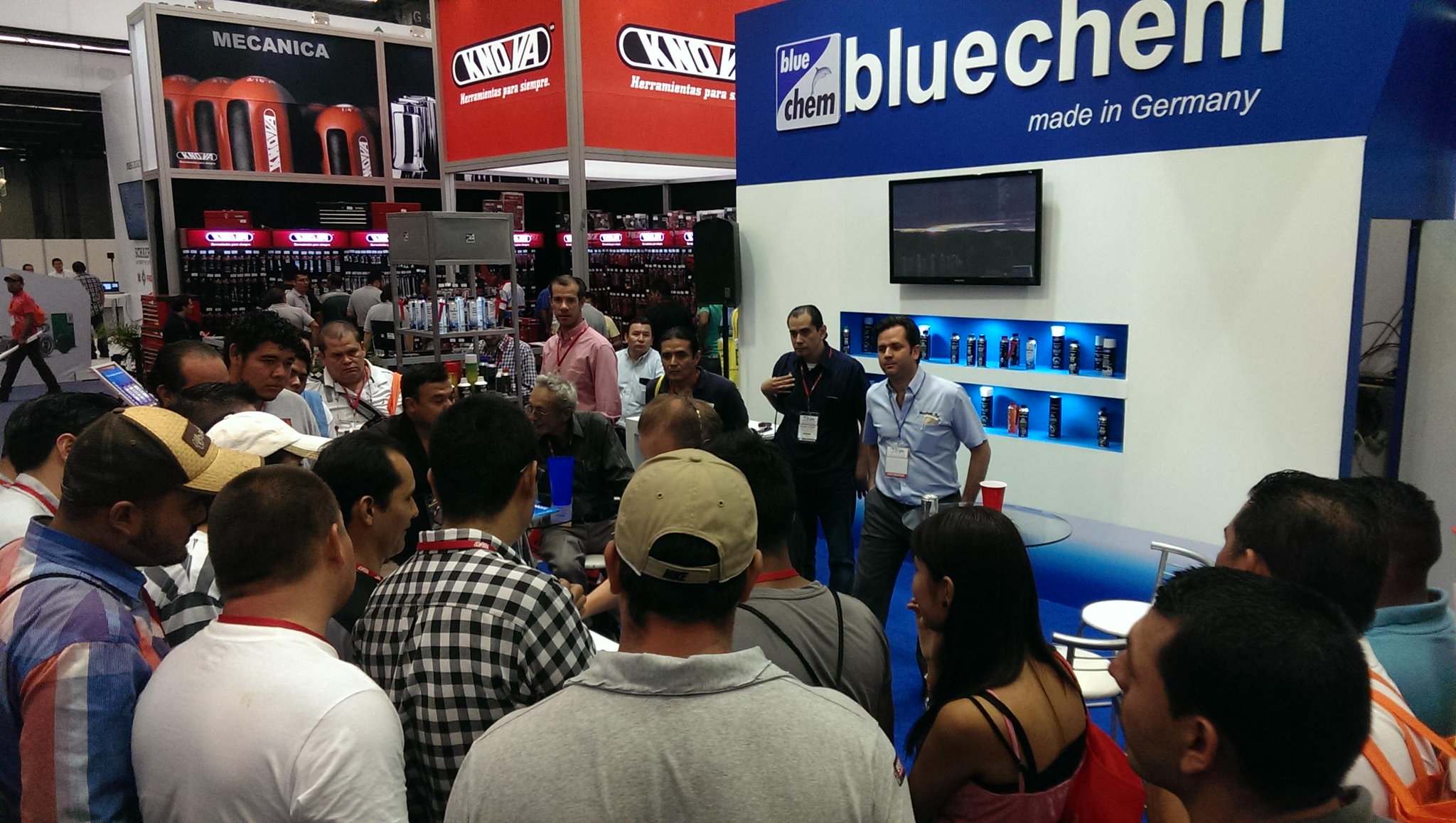 bluechemGROUP on Twitter: "Wir sind imme rnoch auf der Expo Internacional RUJAC 2015 und ...